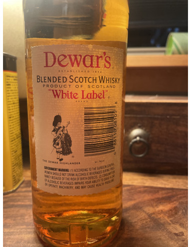 Dewars White Label Scotch Whiskey Dewar's White Label Blended Scot...
